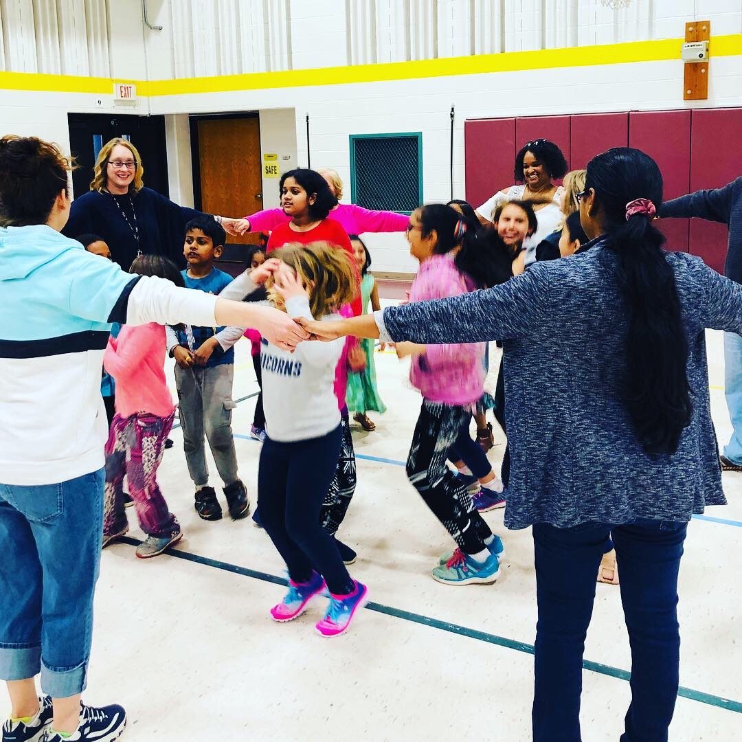 Family Folk Dance Night - SingtoKids